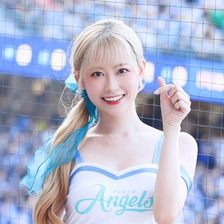 Jessy 》 Fubon Angels 成員資訊 & IG帳號 - ShowLove台灣啦啦隊女神百科